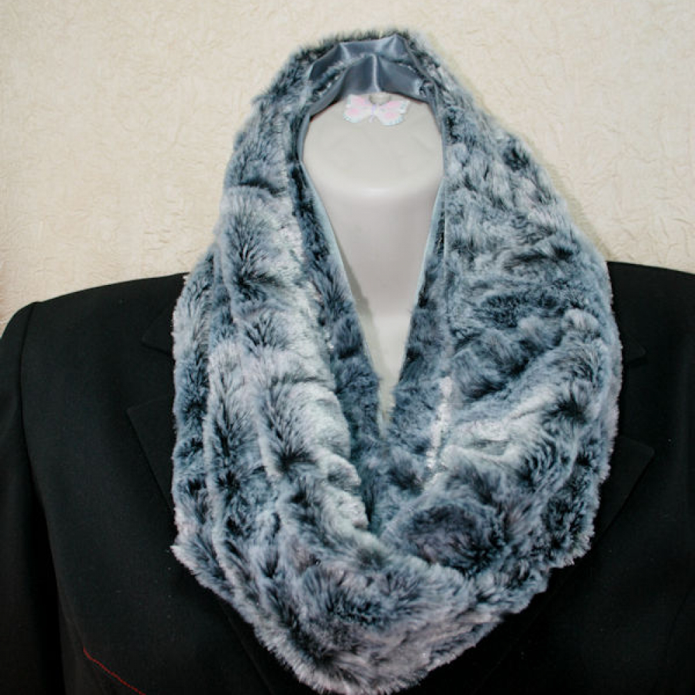 Gray Soft Faux Fur Neck Warmer Infinity Scarf | EclecticasiaCreation